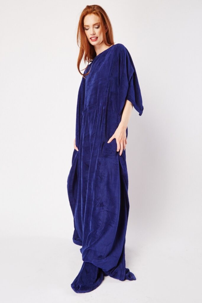 Fleeced Backless Slanket – StockStories